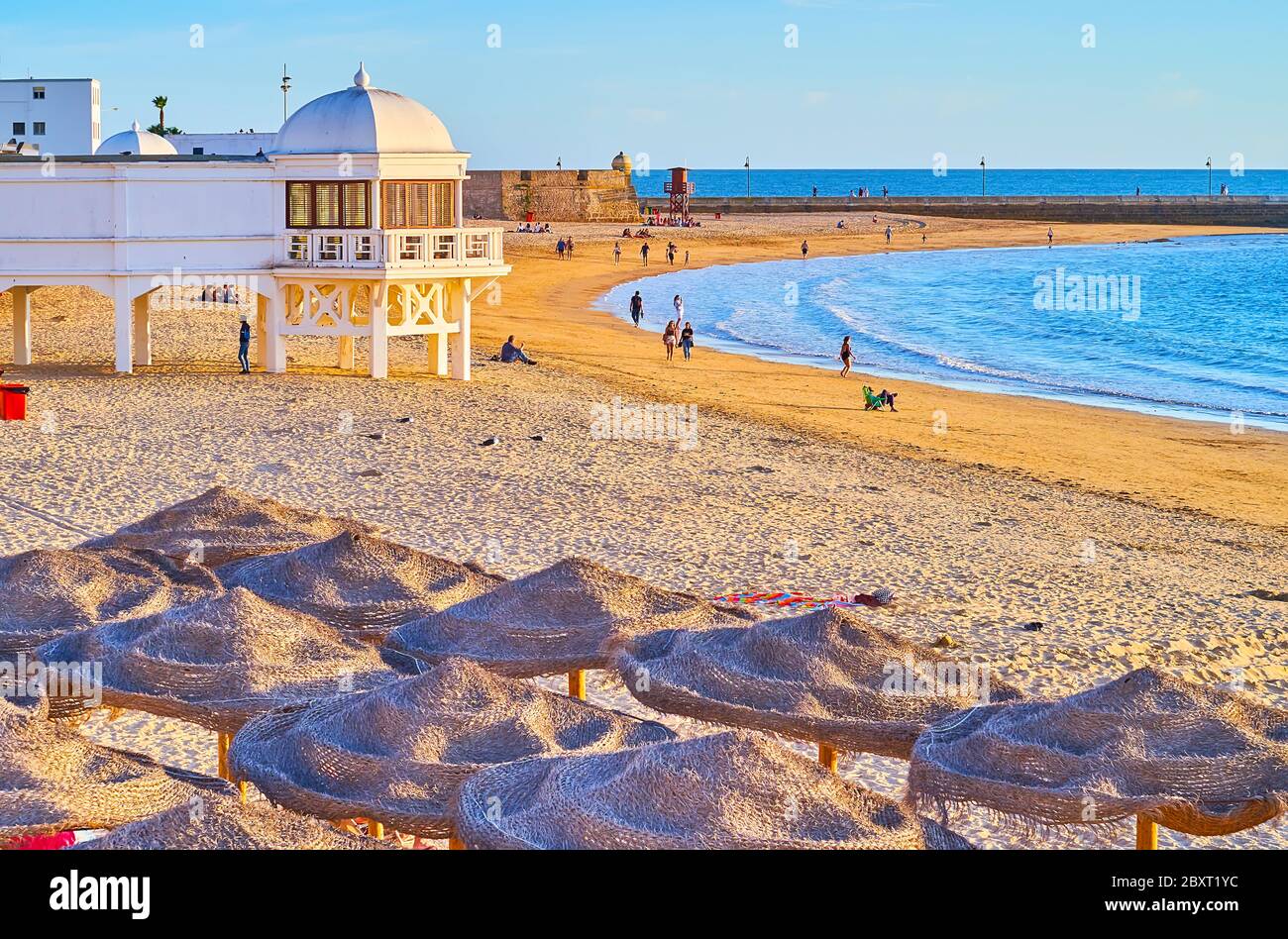 CADIZ, SPAIN - SEPTEMBER 23, 2019: The scenic La Caleta beachline with ...