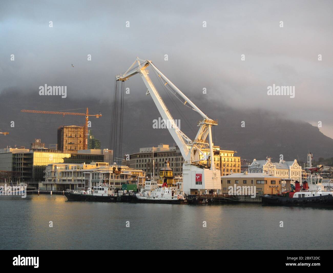 Inkunzi floating crane Stock Photo - Alamy