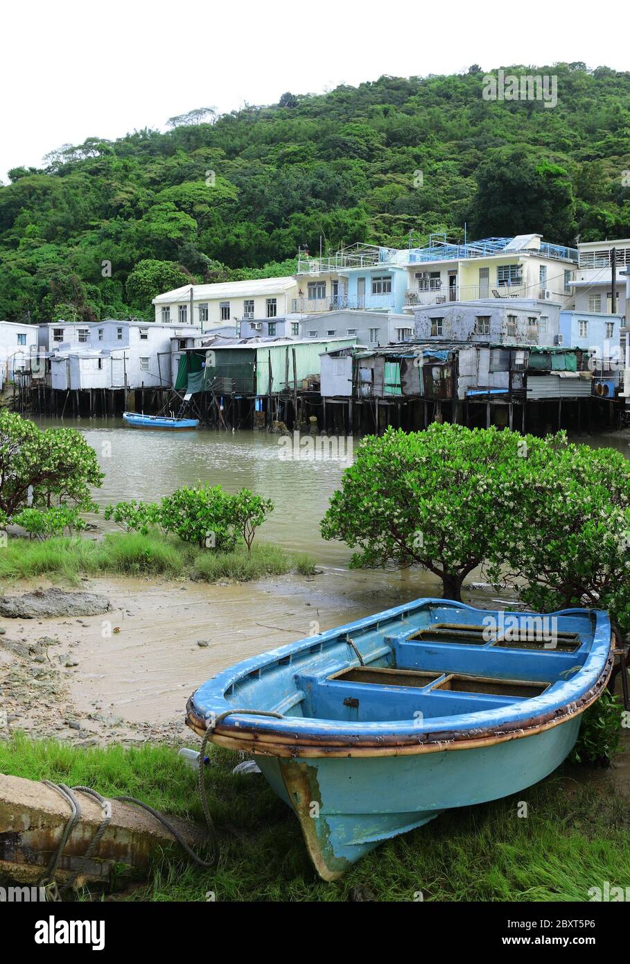 Tai O fishing village with stilt house in Hong Kong Stock Photo - Alamy