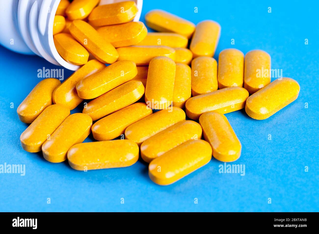 supplements in pill form Stock Photo - Alamy