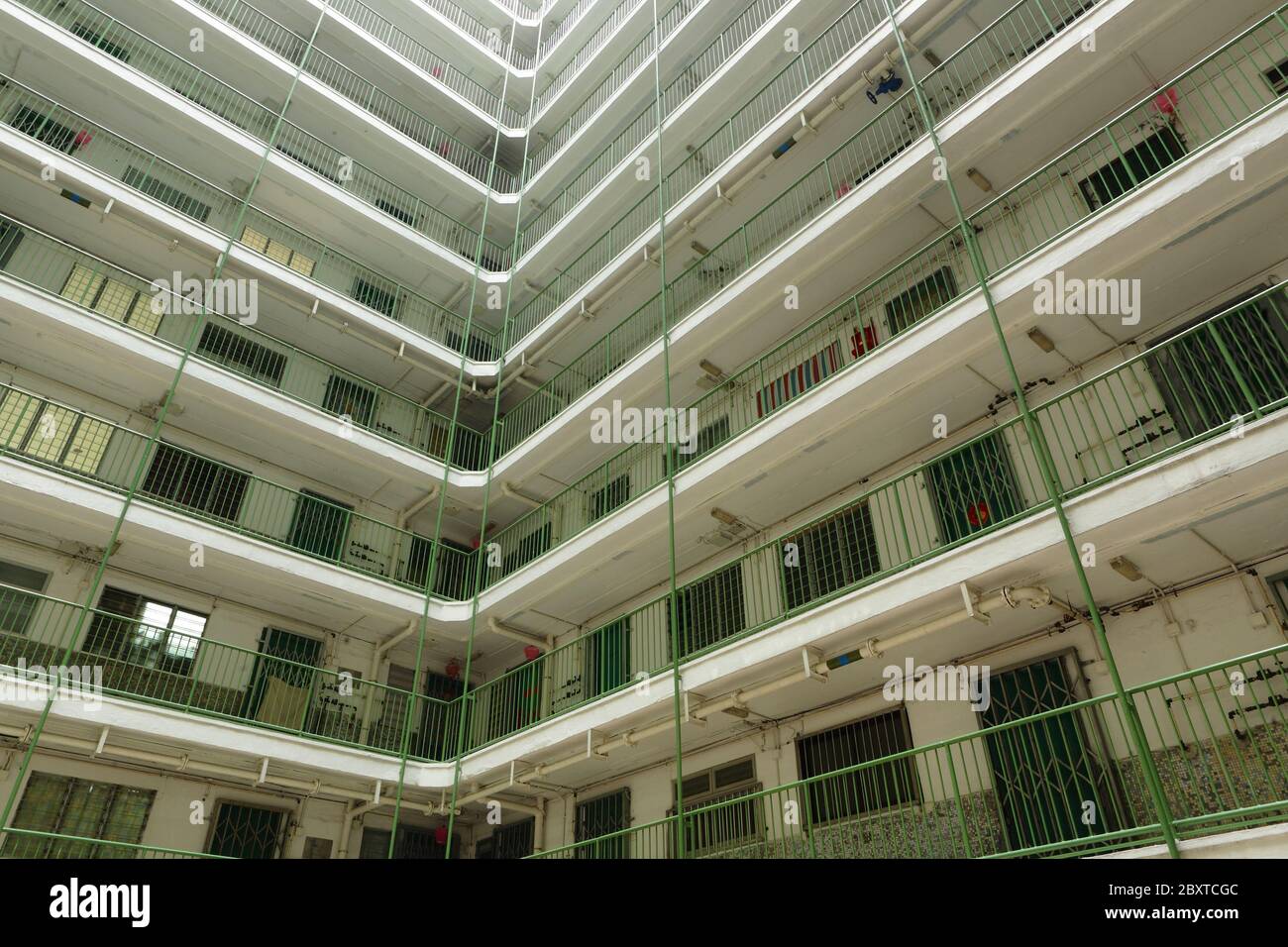 Hong Kong public housing apartment block Stock Photo - Alamy