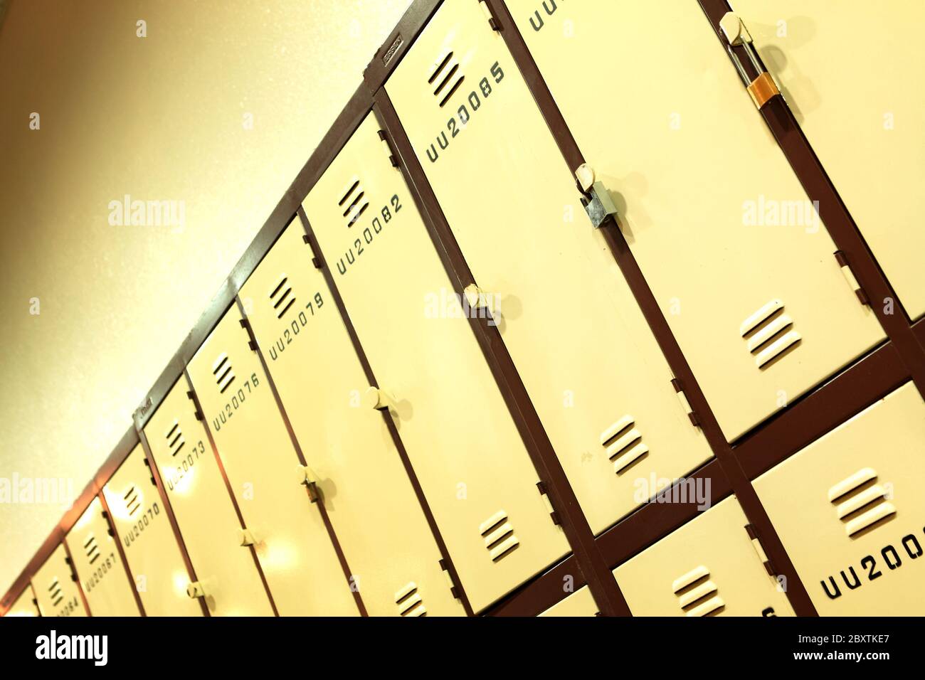 locker at school Stock Photo - Alamy