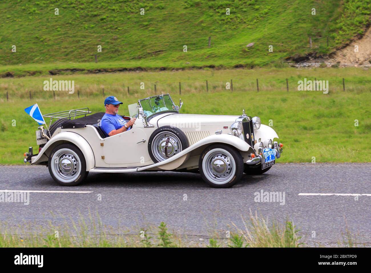 Mg td sports car hi-res stock photography and images - Alamy