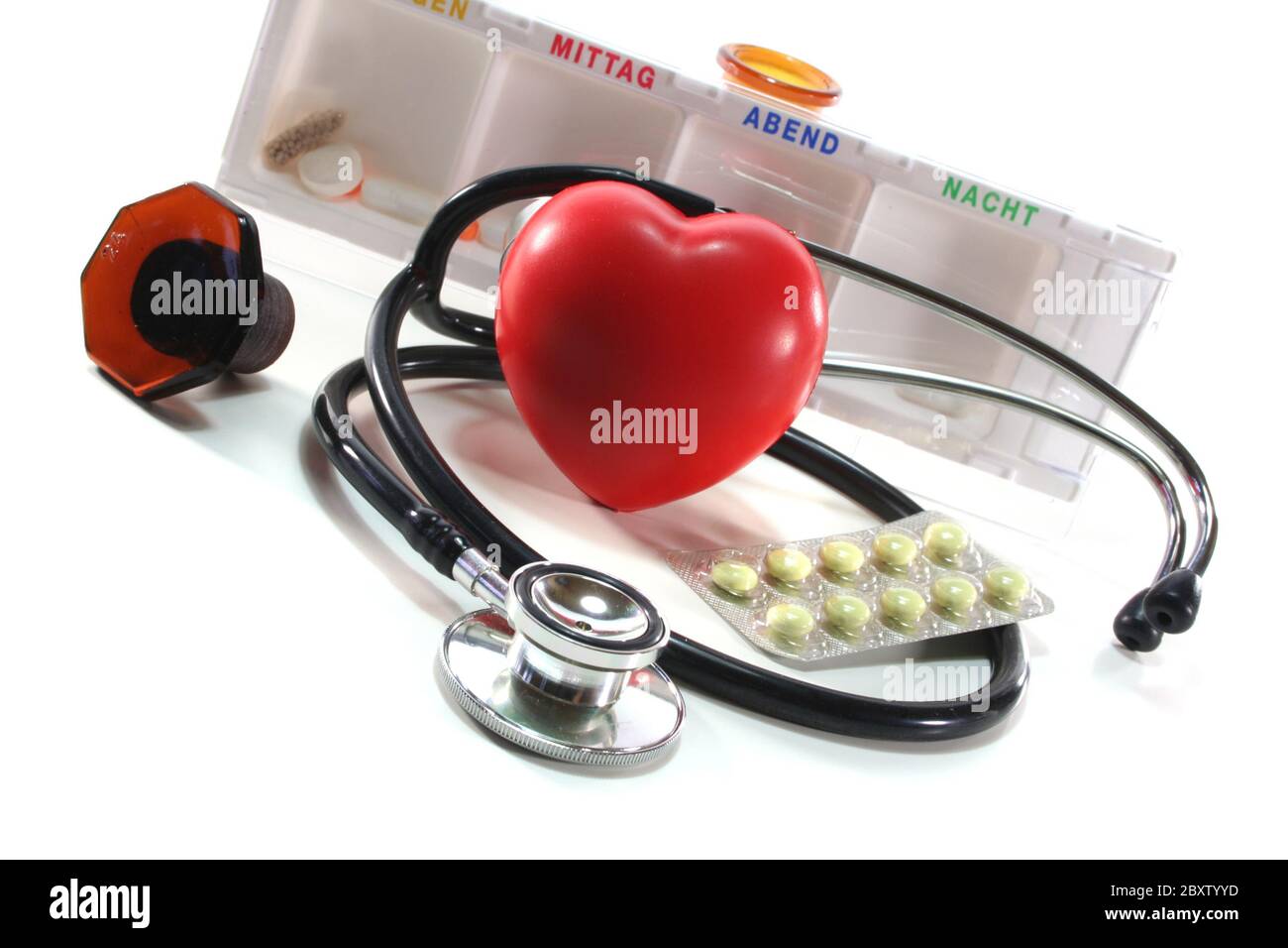 Regular medication hi-res stock photography and images - Alamy