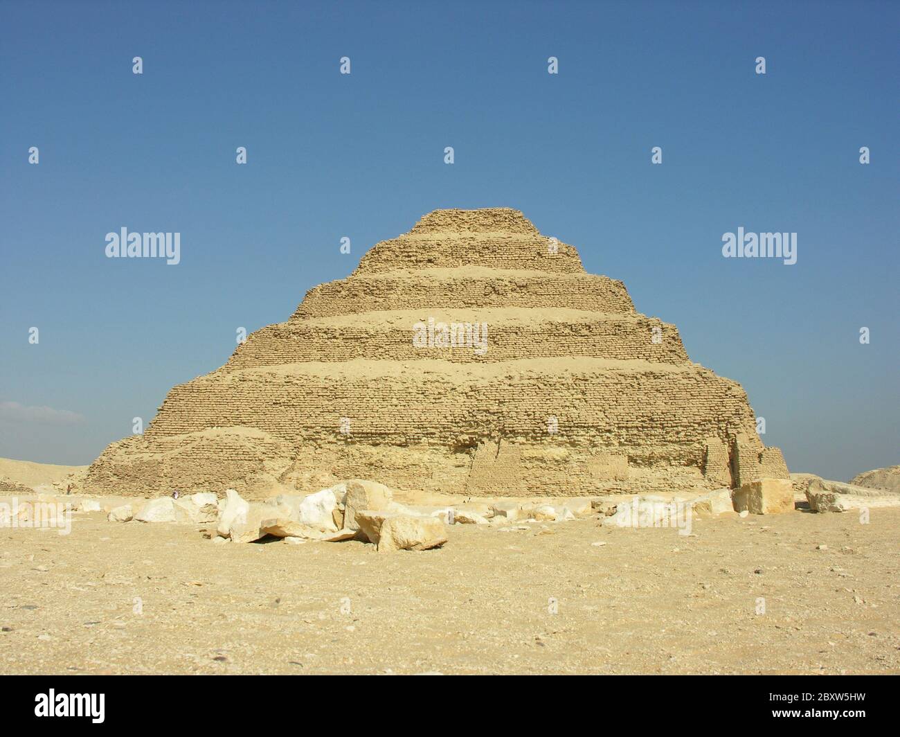 Stepped pyramid at Saqqara Stock Photo - Alamy