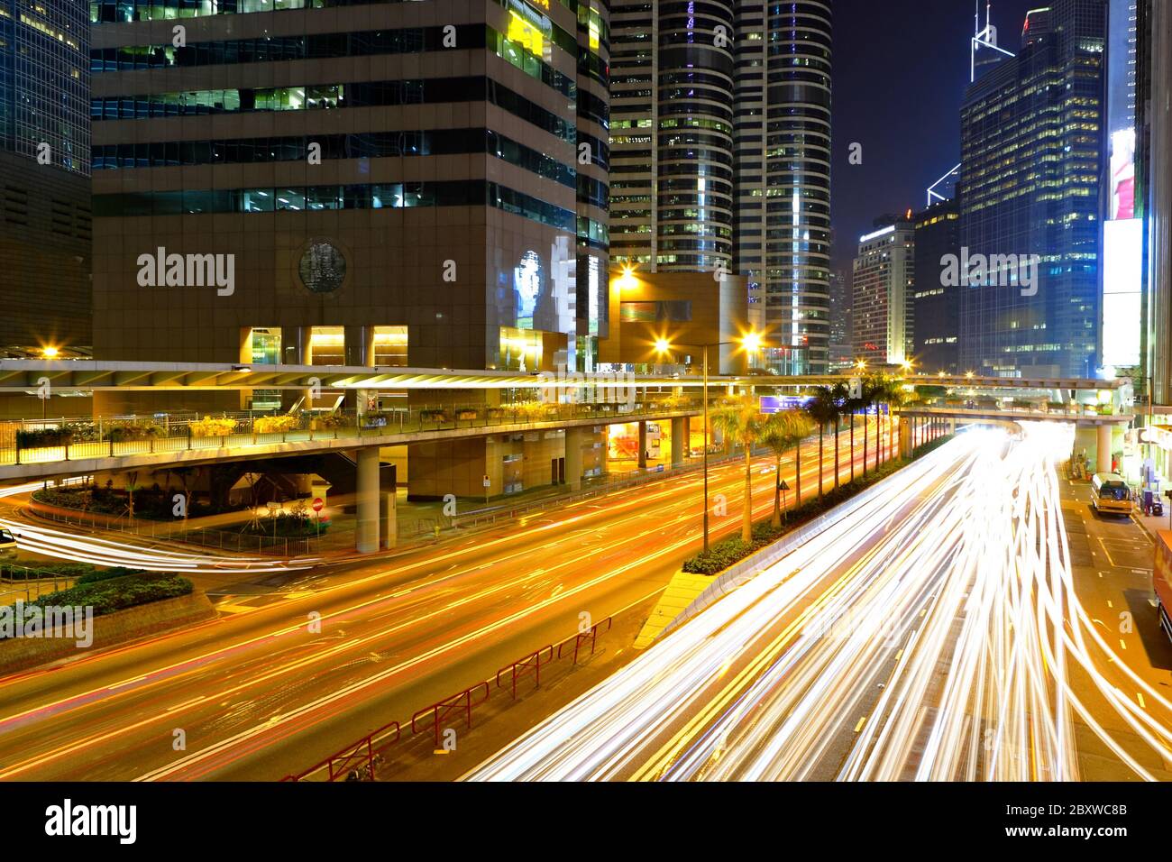 traffic in city at night Stock Photo - Alamy