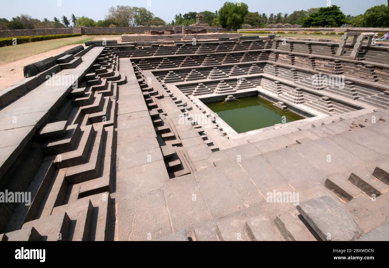 stepped tank hampi karnataka india Stock Photo - Alamy