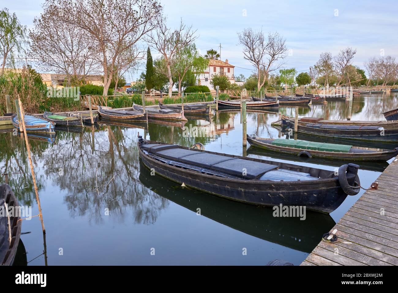 Different fishing boats used in the lagoon of Valencia Stock Photo - Alamy