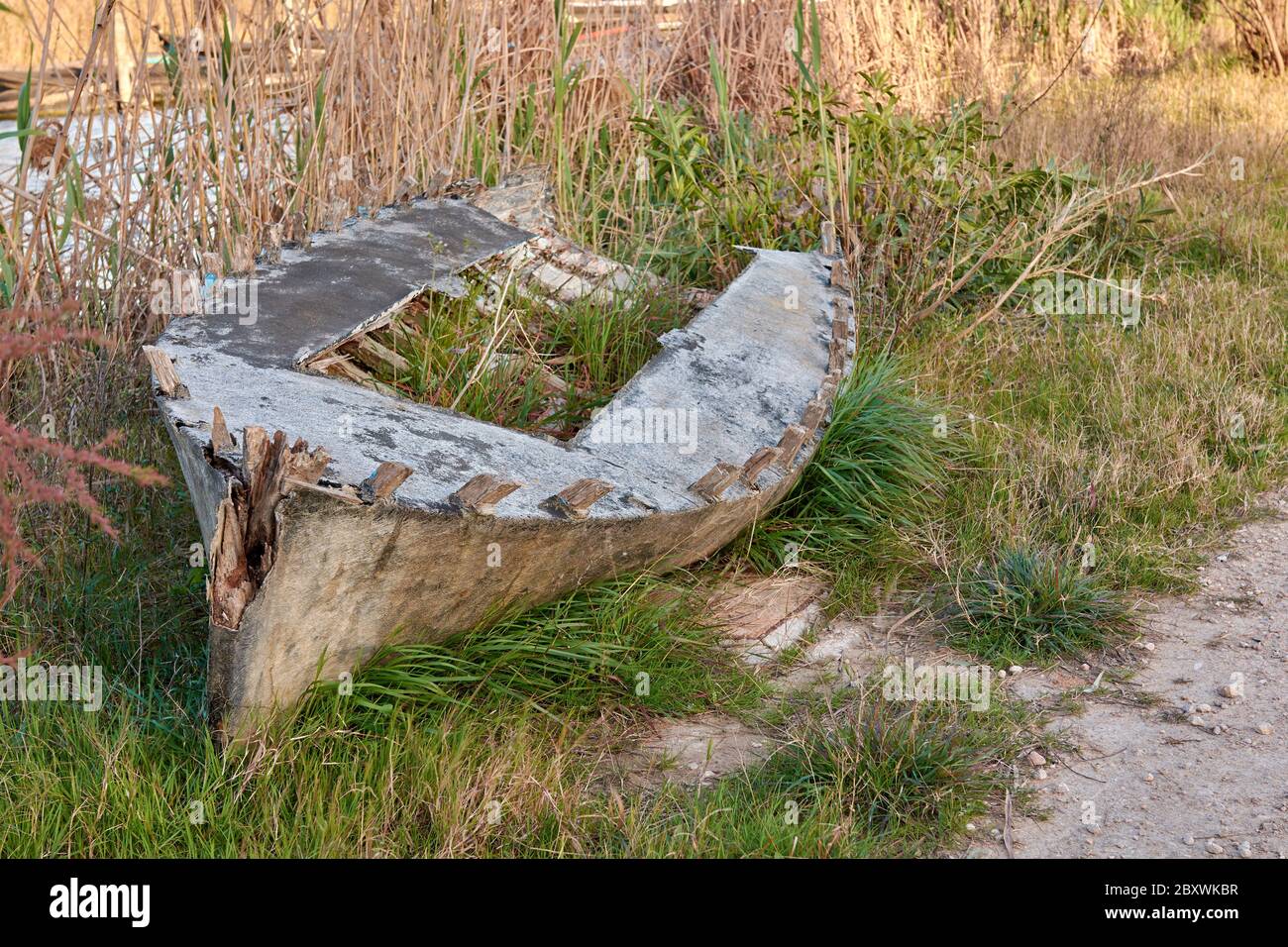 Broken fishing boat hi-res stock photography and images - Alamy