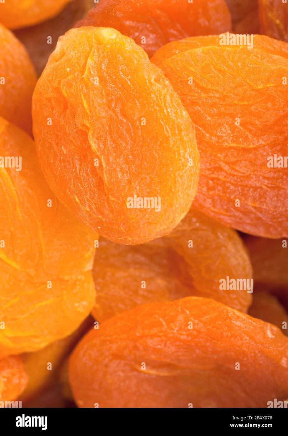 Apricots fruit drying hi-res stock photography and images - Alamy