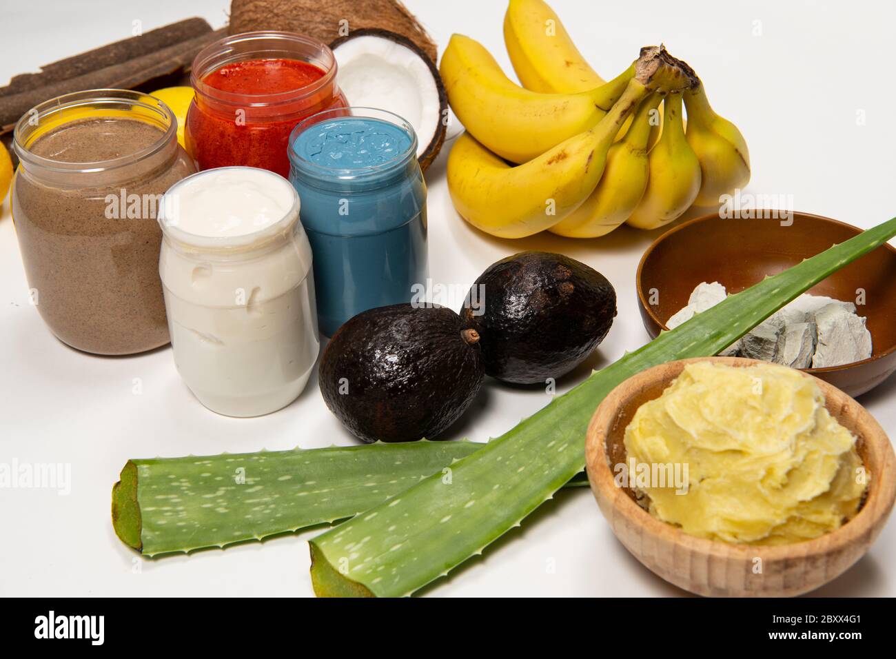 Flat lay beauty skin care ingredients, Natural beauty products on a ...