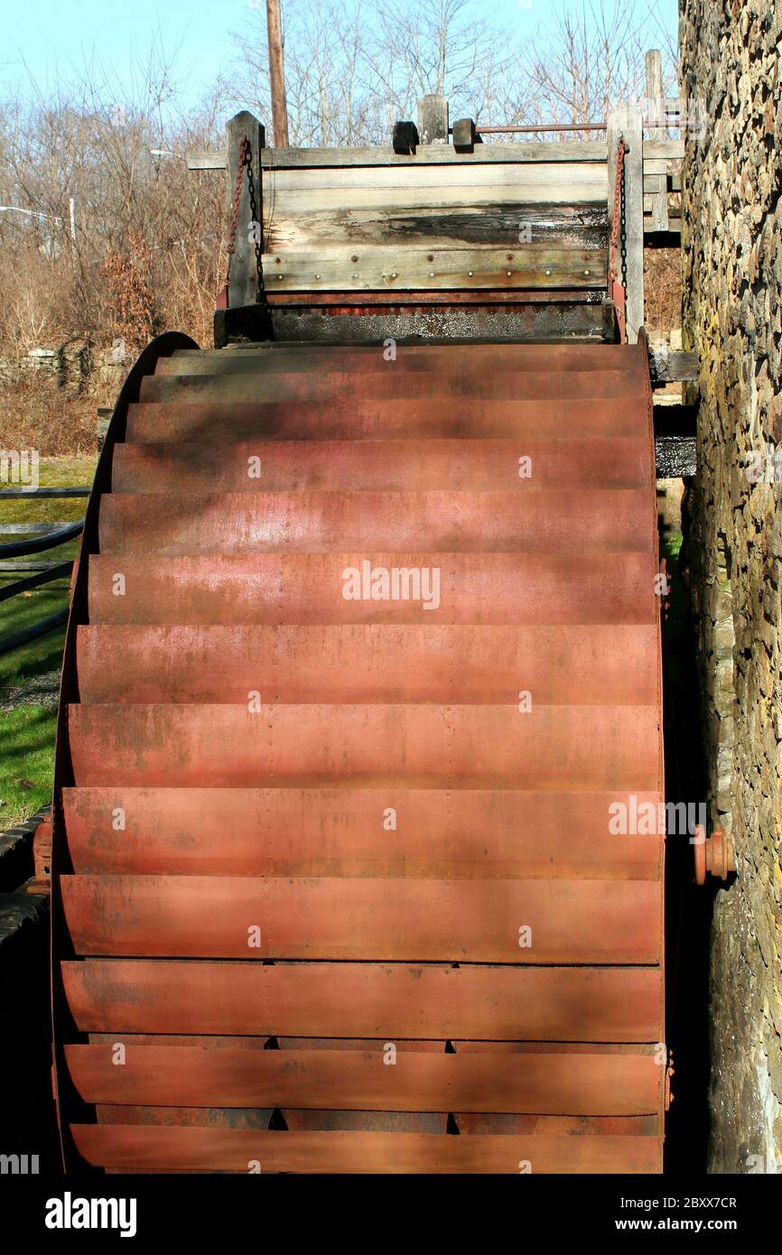 Old grist mill hi-res stock photography and images - Alamy