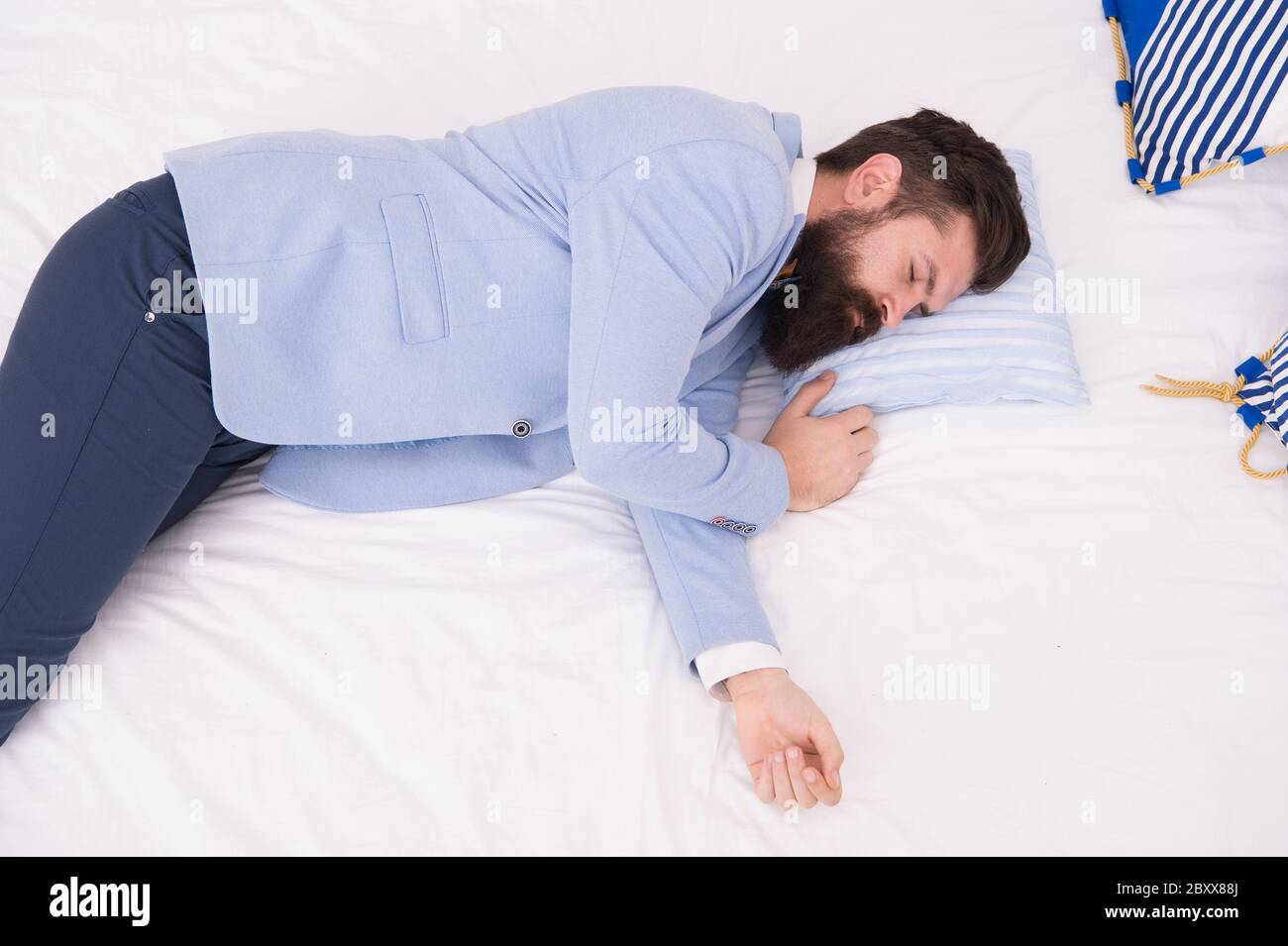 Sleep all can. Bearded man sleep in wedding suit. Sleeping hipster in ...