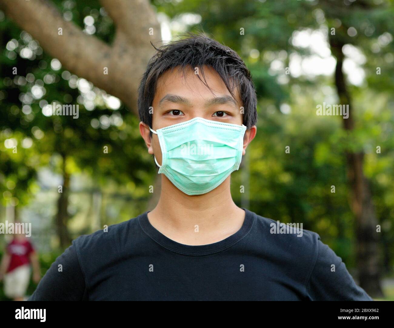 Chinese man face mask hi-res stock photography and images - Alamy