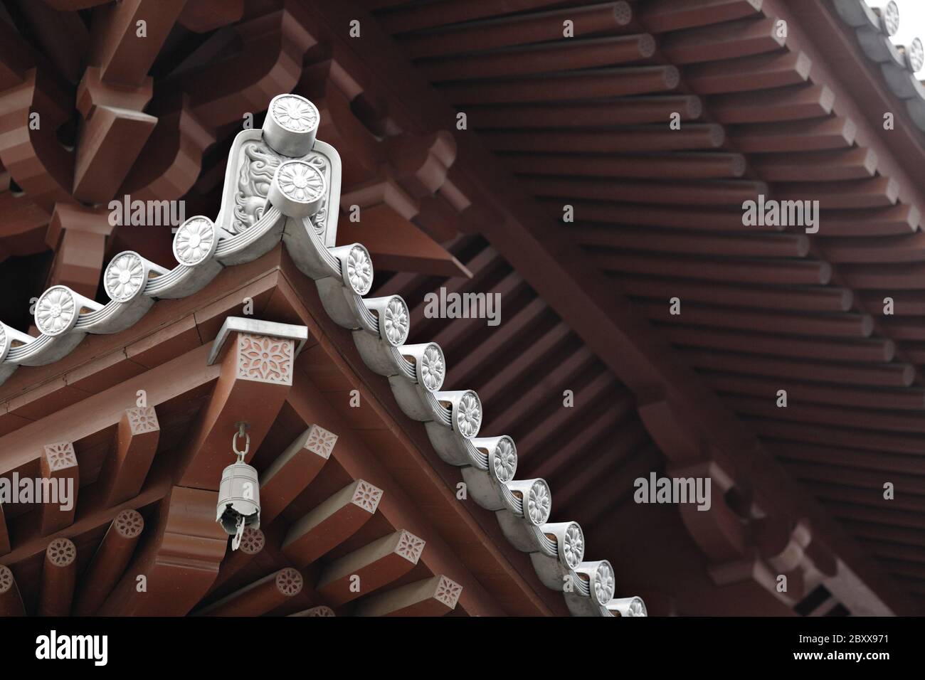 chinese temple roof Stock Photo - Alamy