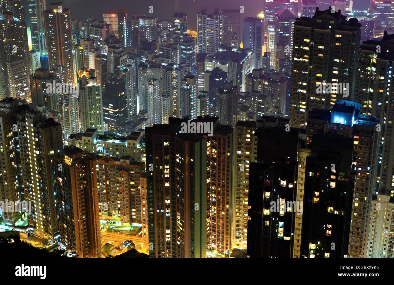 apartment building at night Stock Photo - Alamy