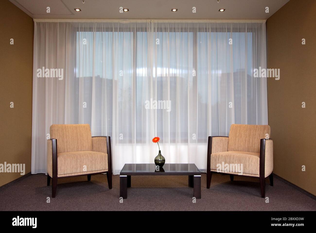 Lobby lighting hi-res stock photography and images - Alamy