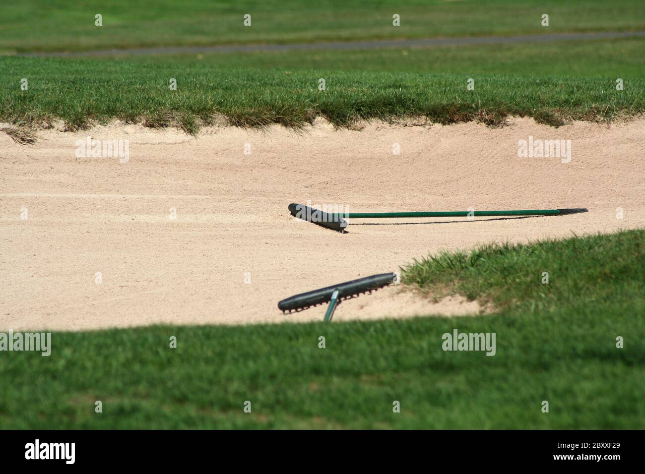 Sand rakes hi-res stock photography and images - Alamy