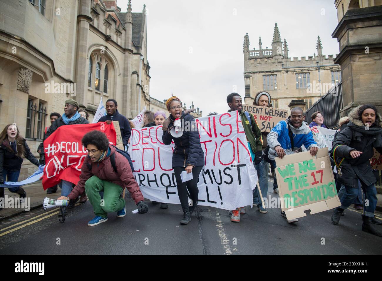 Cecil rhodes statue hi-res stock photography and images - Alamy