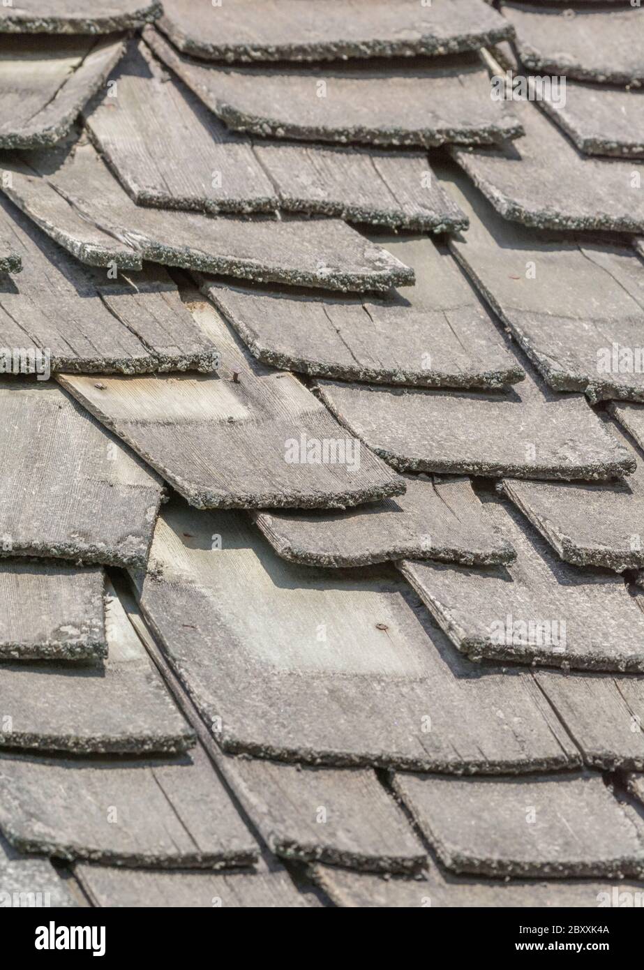 Falling slate shingles hi-res stock photography and images - Alamy