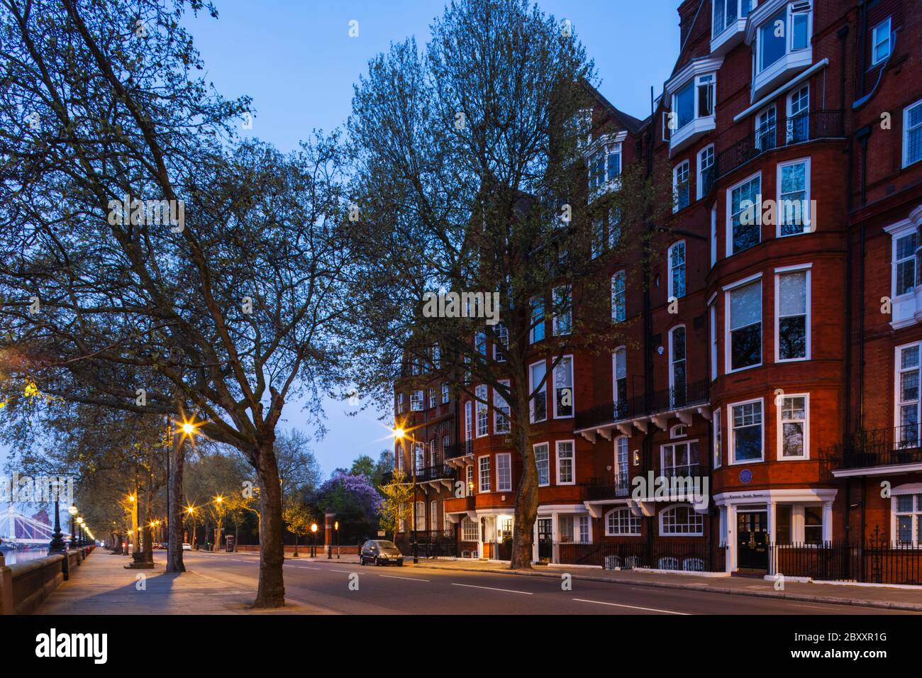 Chelsea cheyne walk hi-res stock photography and images - Alamy