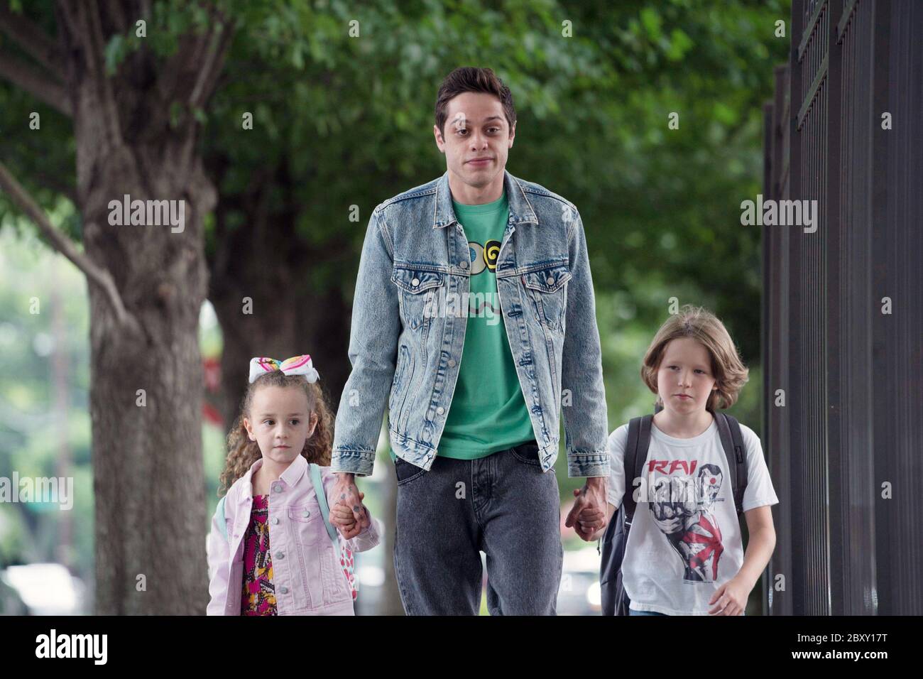 THE KING OF STATEN ISLAND, from left: Alexis Rae Forlenza, Pete ...