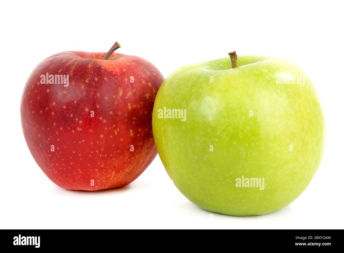 Two whole apples hi-res stock photography and images - Alamy