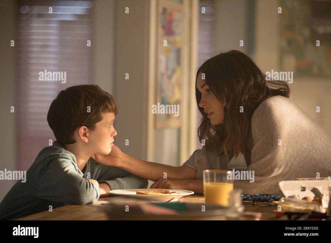 THINK LIKE A DOG, from left: Gabriel Bateman, Megan Fox, 2020. ph: Sam ...