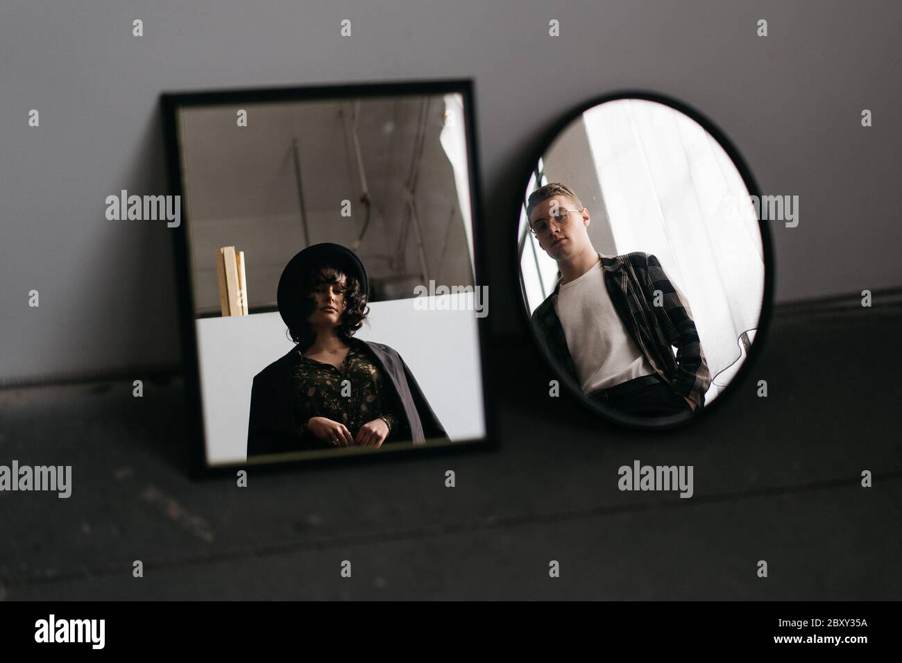 Modern Art modeling session Stock Photo - Alamy