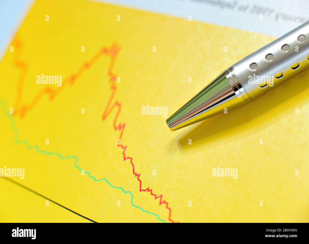 Financial chart hi-res stock photography and images - Alamy
