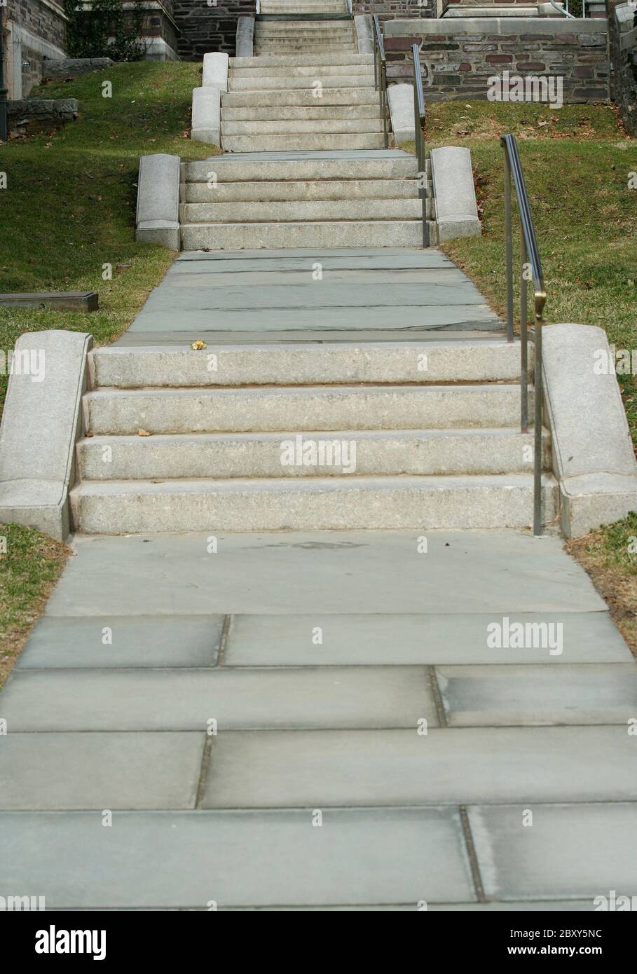 Set of stairs hi-res stock photography and images - Alamy