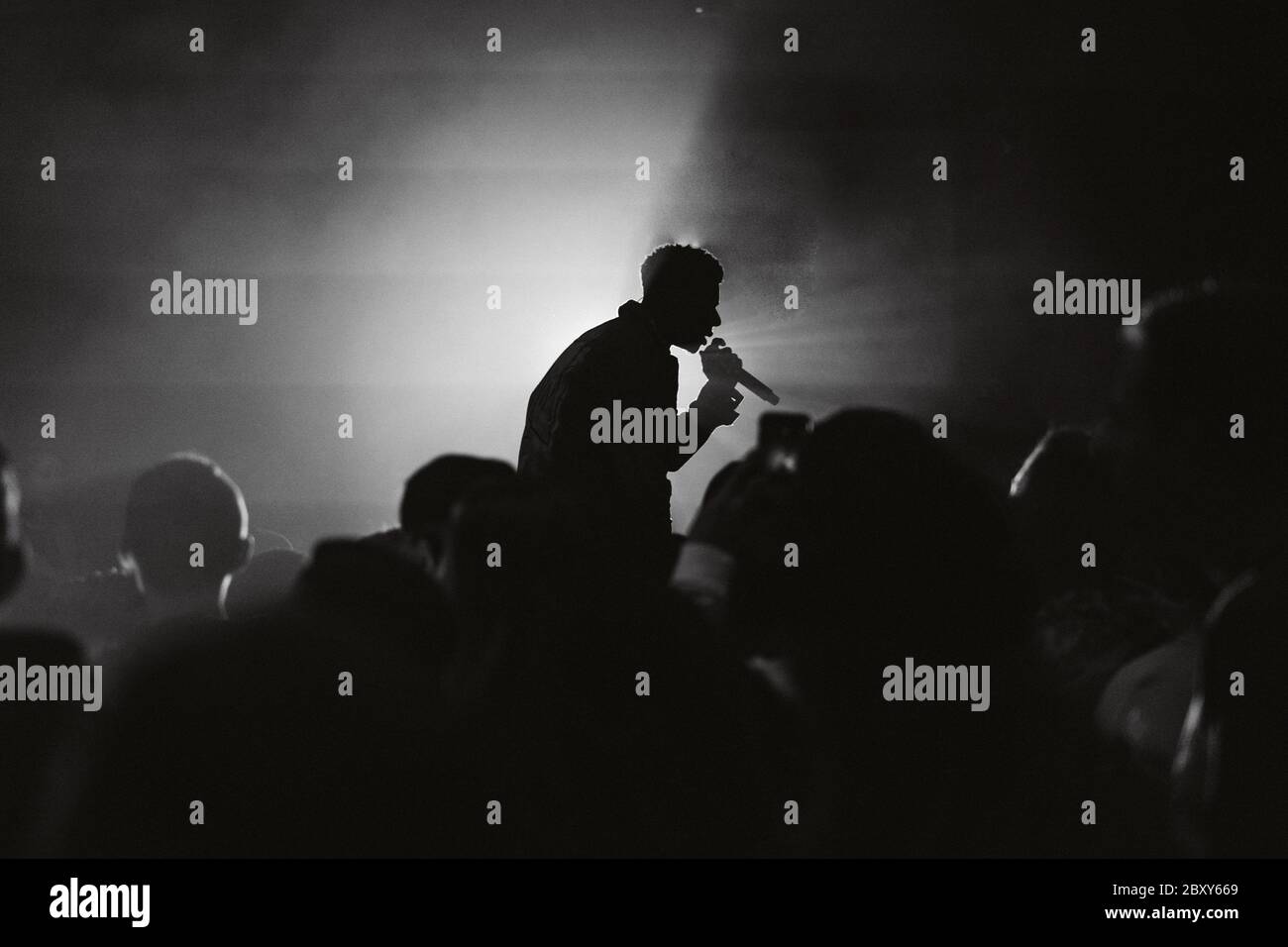Music life concert hi-res stock photography and images - Alamy