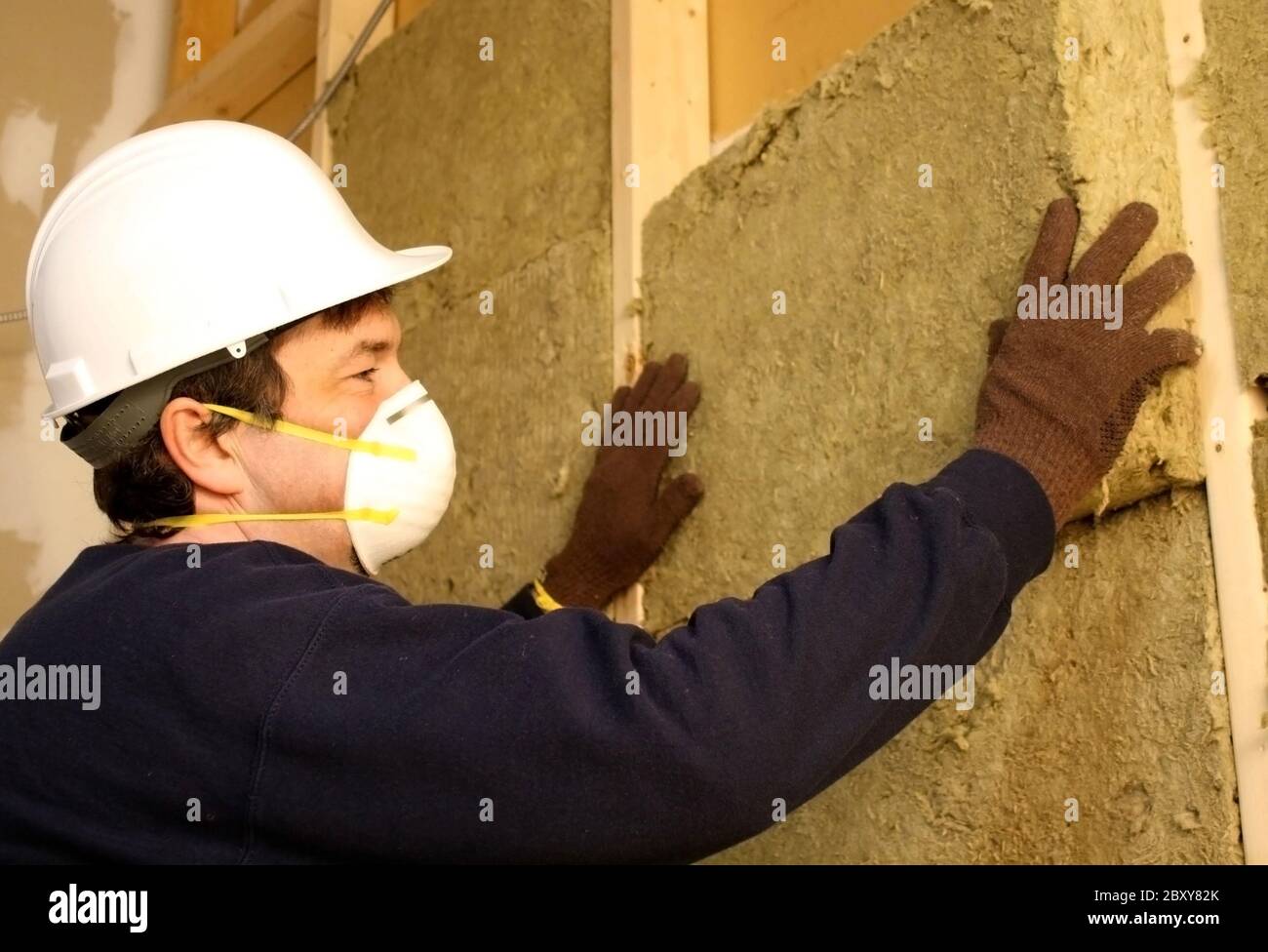 Insulation installation hi-res stock photography and images - Alamy