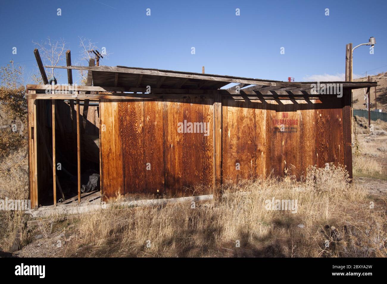 abandoned shack cabin house home wood structure grunge weathered Stock ...