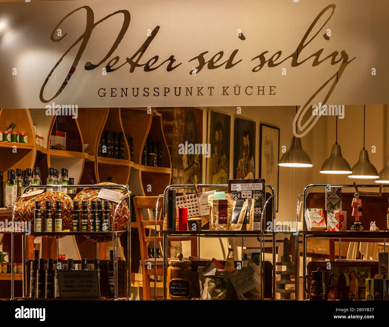 Sei font hi-res stock photography and images - Alamy