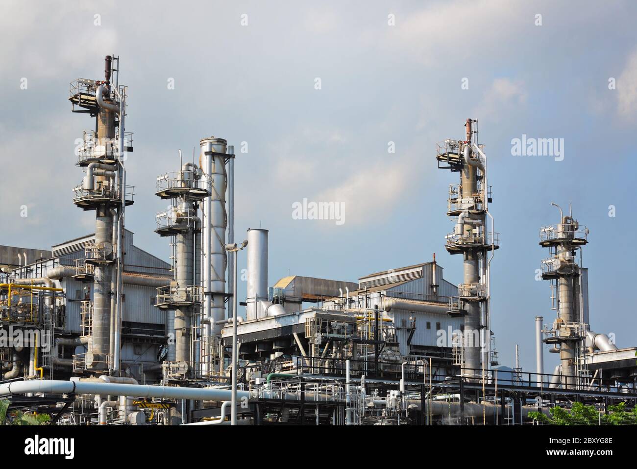 gas processing factory Stock Photo - Alamy