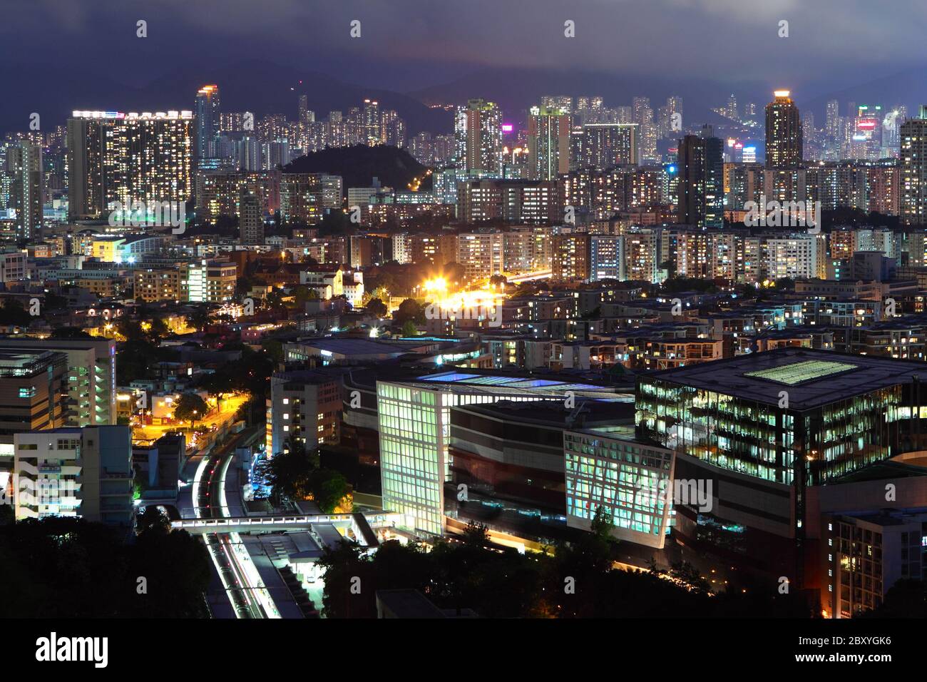 modern city at night Stock Photo - Alamy
