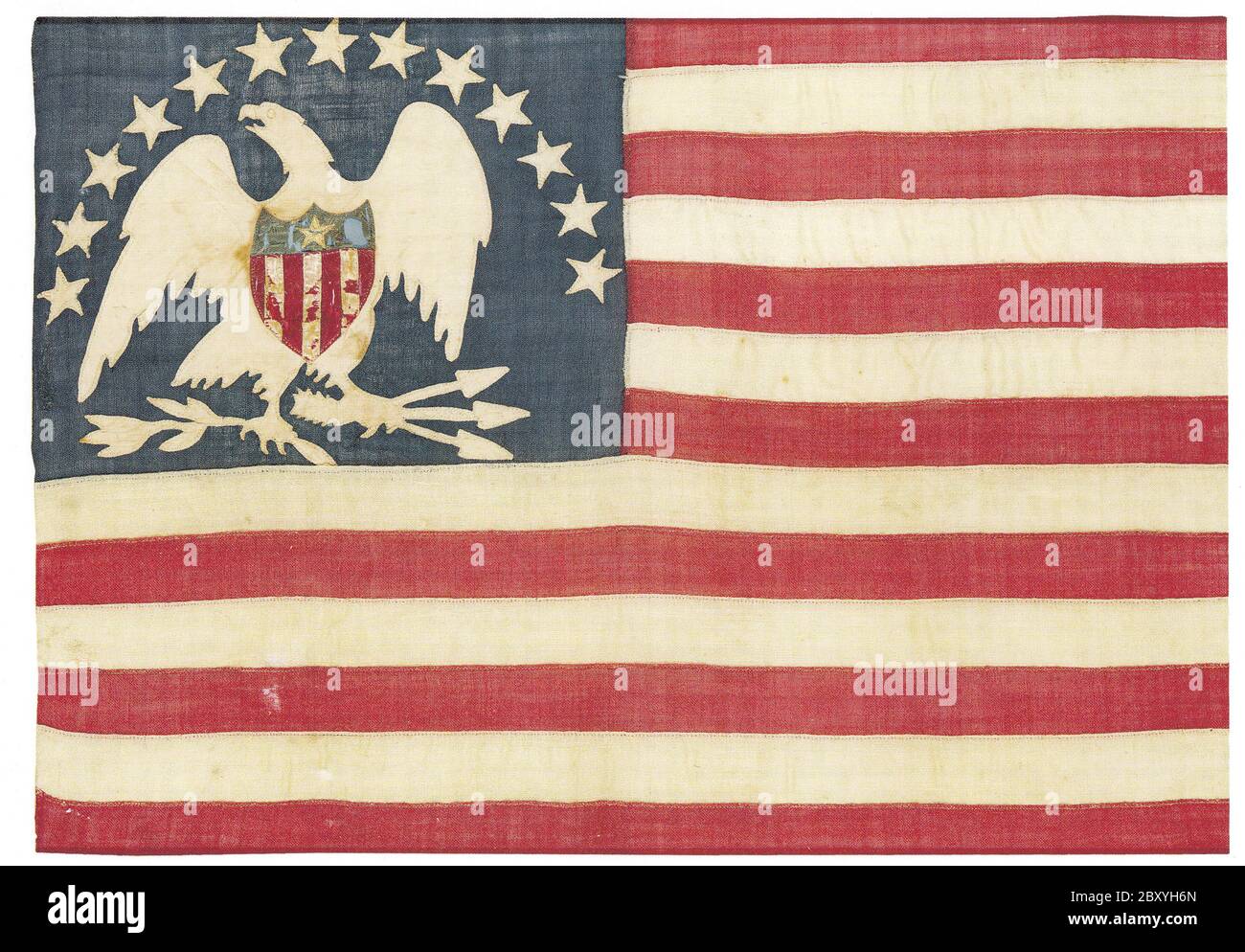 Vintage american flag - distressed grunge usa Stock Photo - Alamy