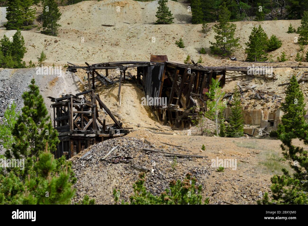 Buildings and equipment from old gold mines, in the town of Nevadaville ...