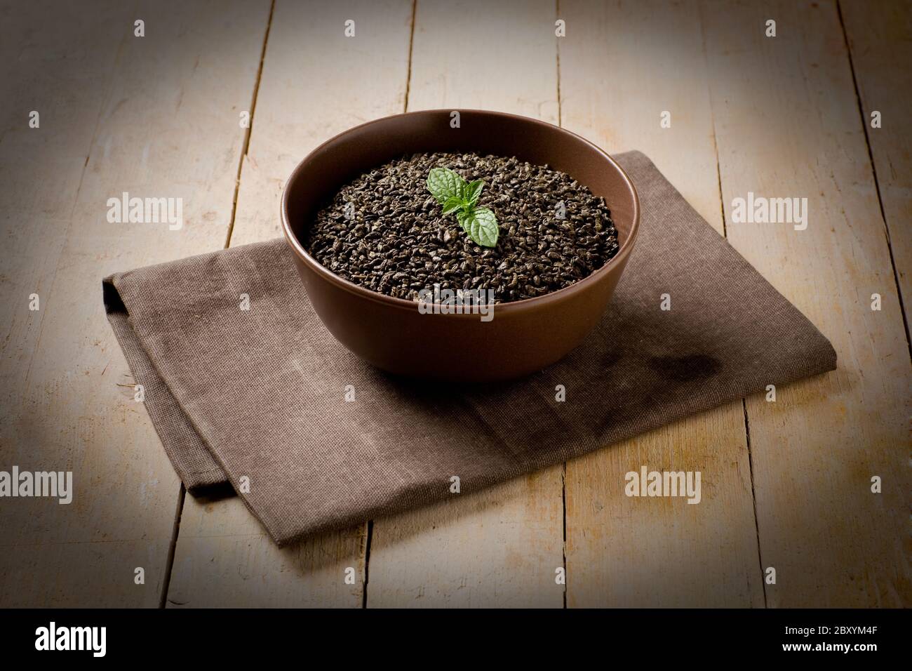 Raw tea hi-res stock photography and images - Alamy