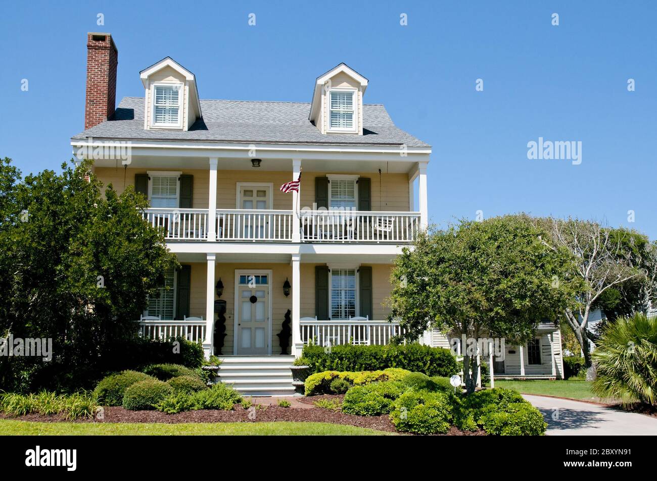 American victorian house country hi-res stock photography and images ...