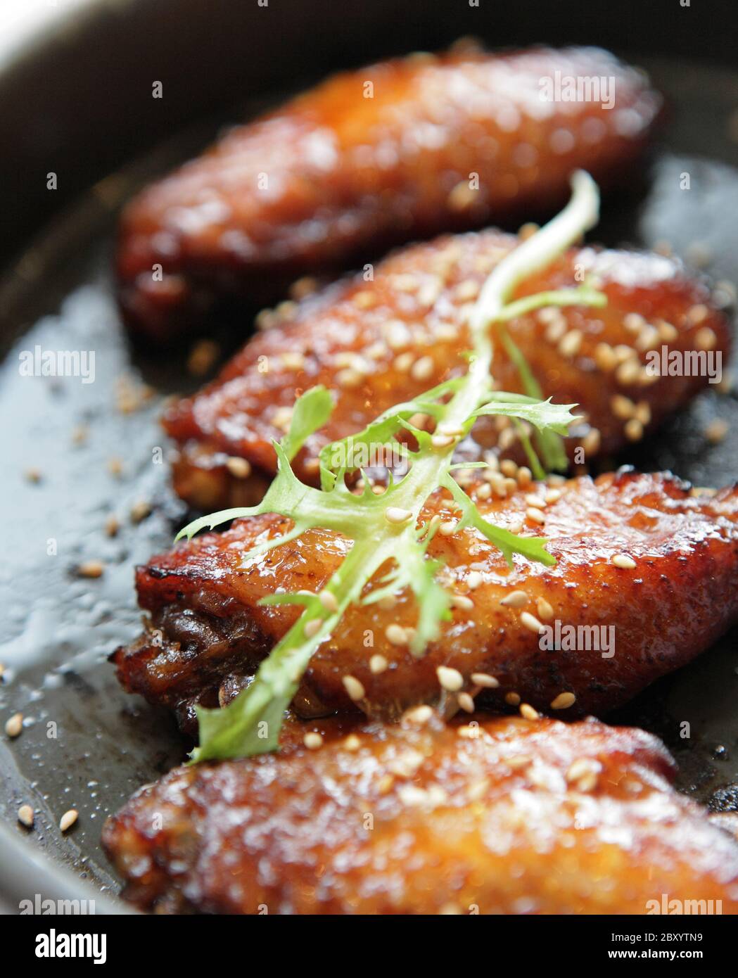 Open chicken wing hi-res stock photography and images - Alamy