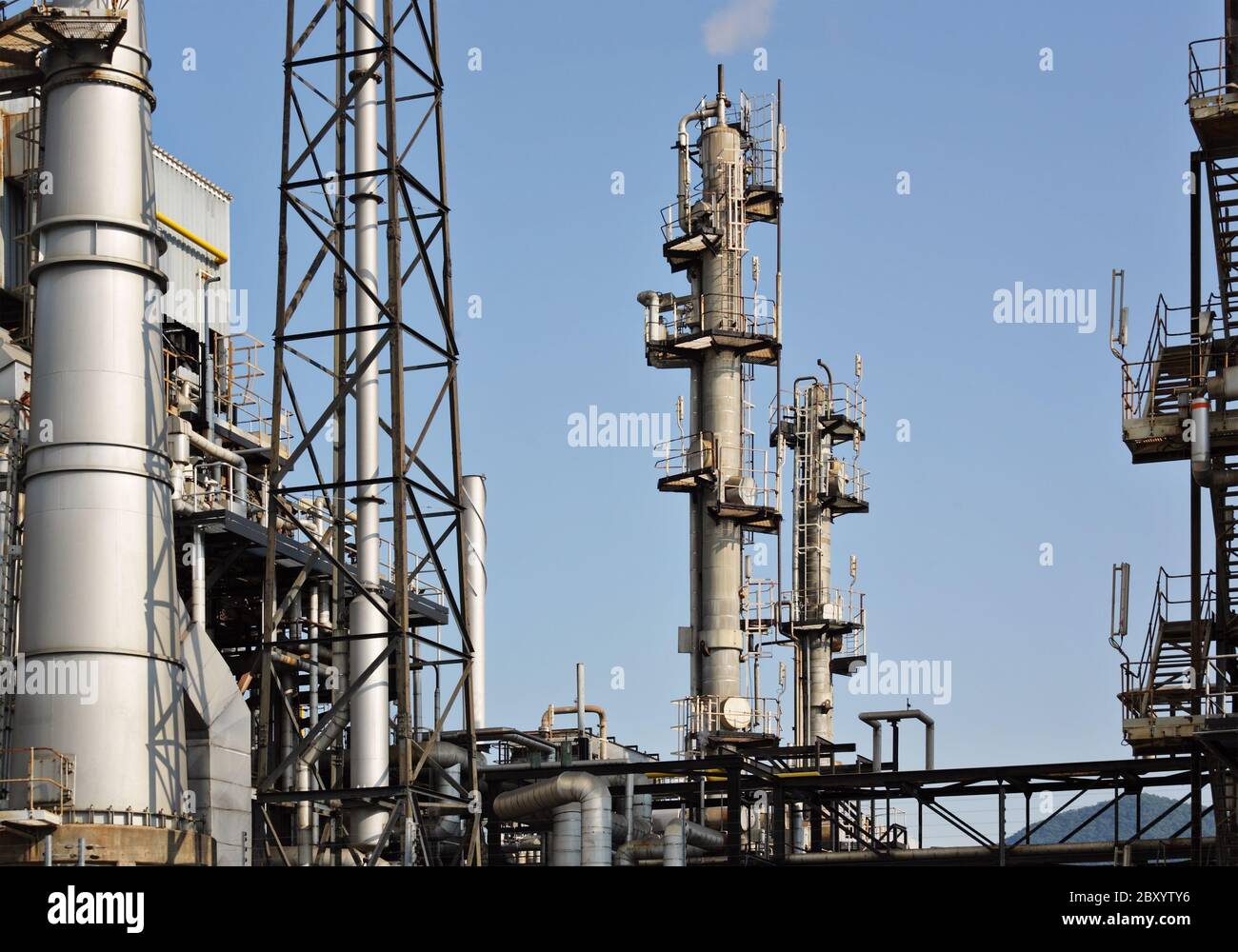 gas processing factory Stock Photo - Alamy