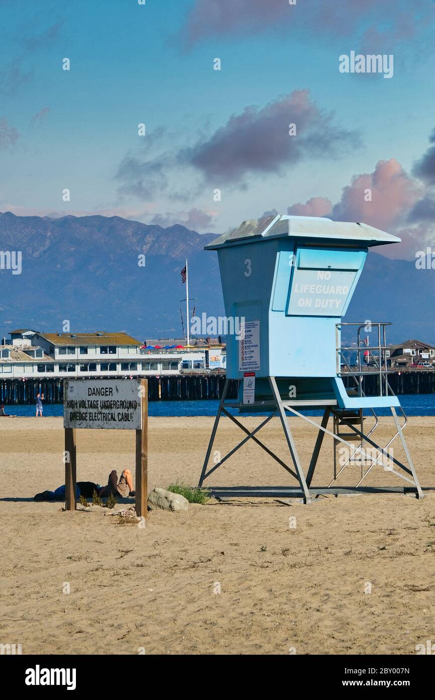 Empty Lifeguard Stand in Santa Barbara Stock Photo - Alamy