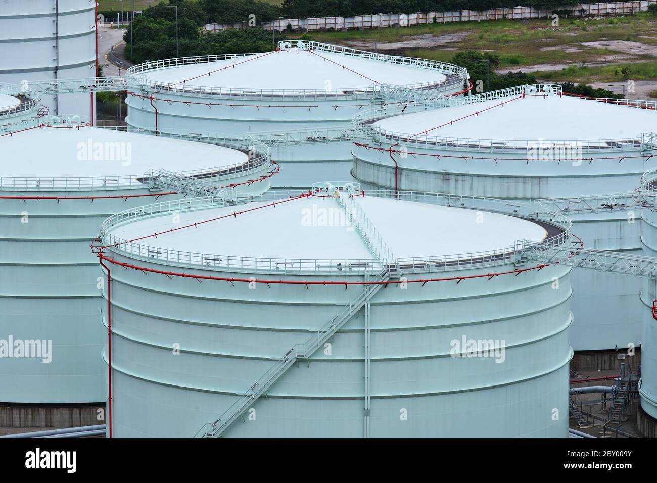 oil storage tanks Stock Photo - Alamy