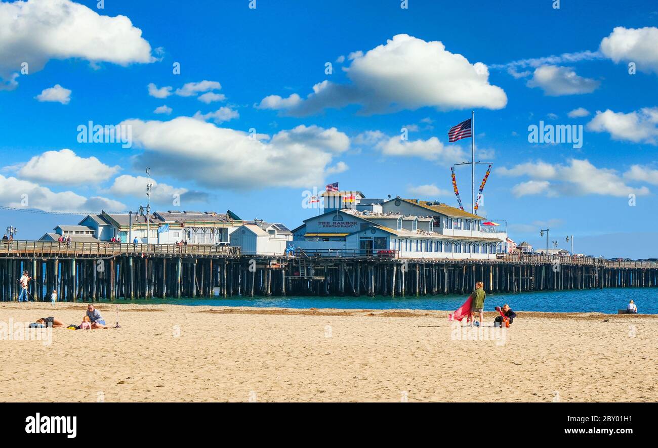 Santa Barbara Pier Beyond Beach Stock Photo - Alamy