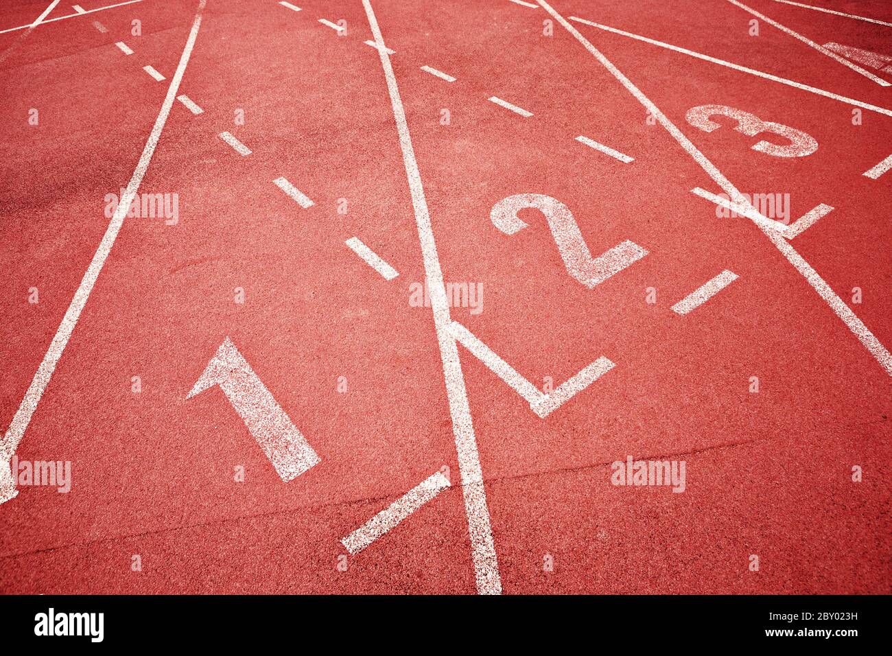 Oval running track hi-res stock photography and images - Alamy