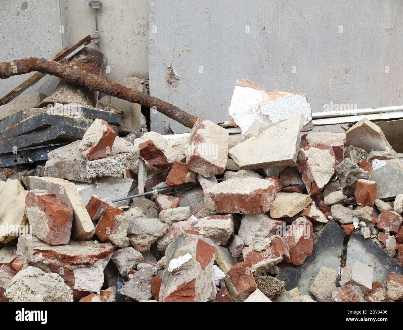 Bomb blast in building hi-res stock photography and images - Alamy