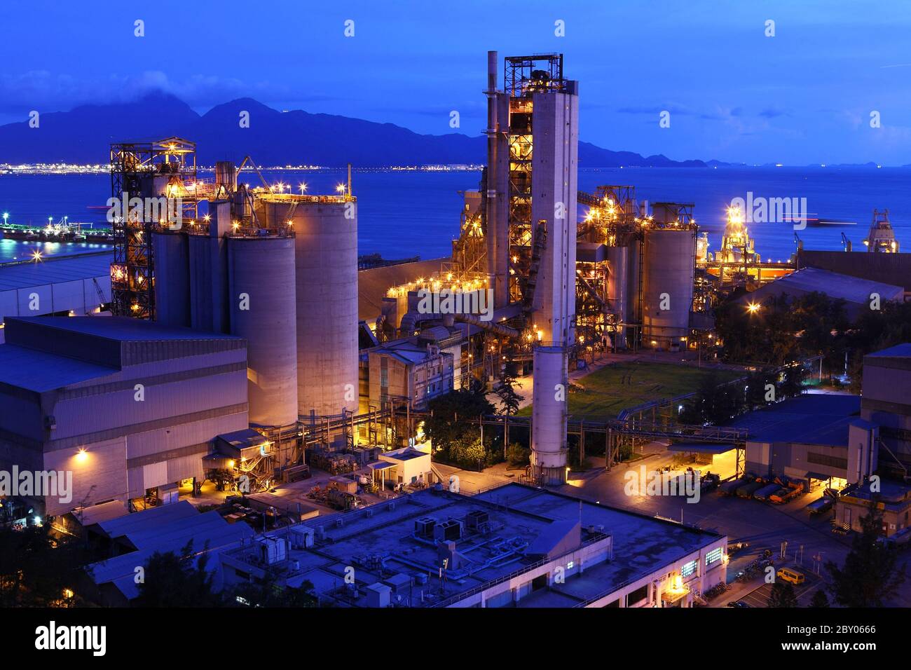 cement factory at night Stock Photo - Alamy