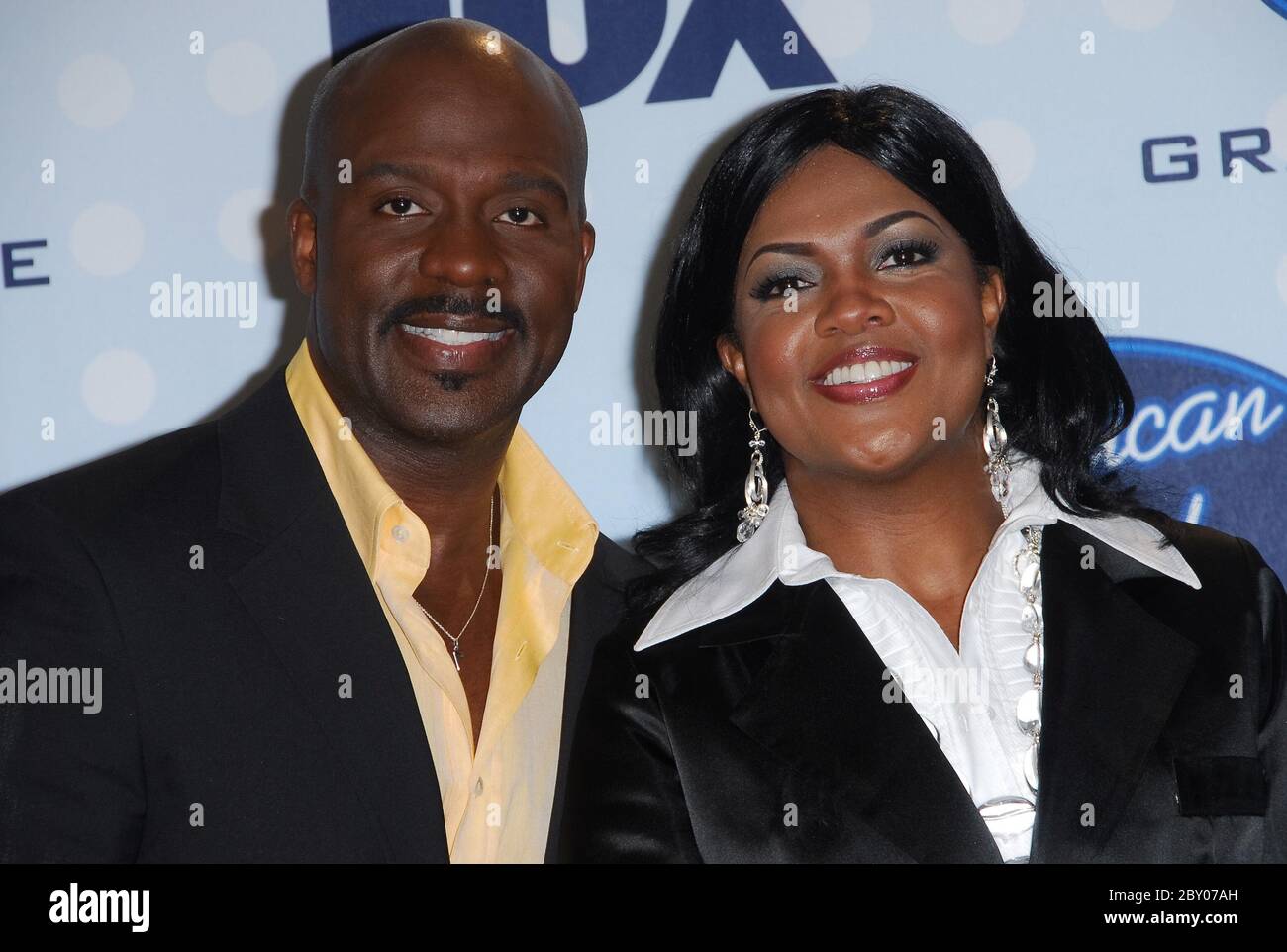 Bebe Winans and Cece Winans at the "American Idol" Season 6 Finale ...